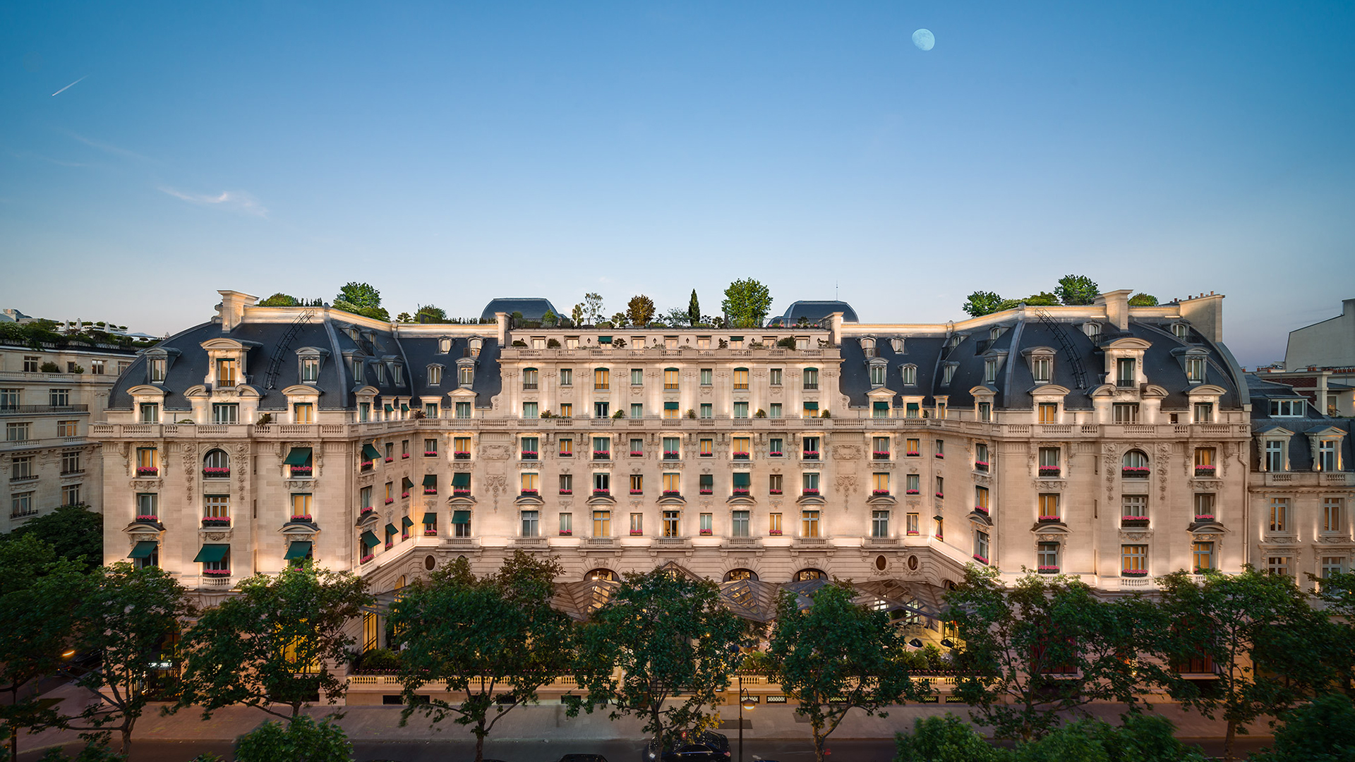 SELECT Experiences - Peninsula Paris